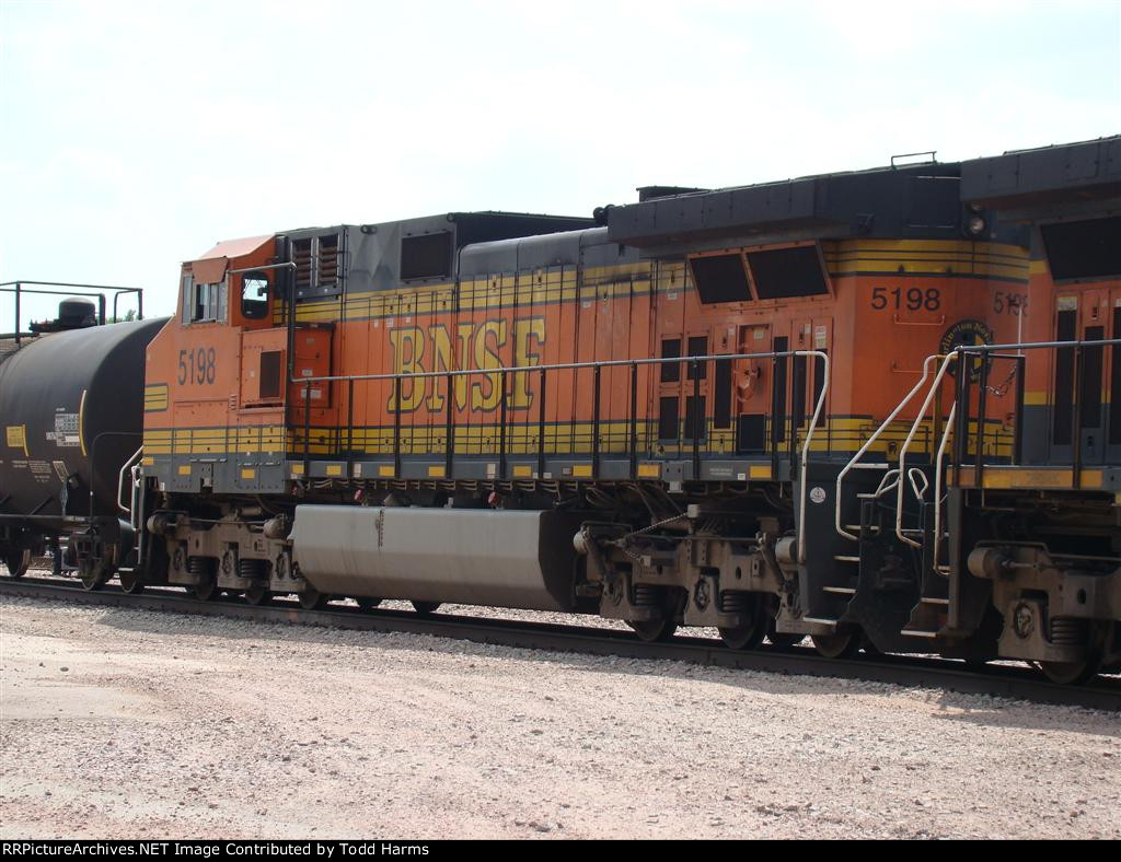 BNSF 5198